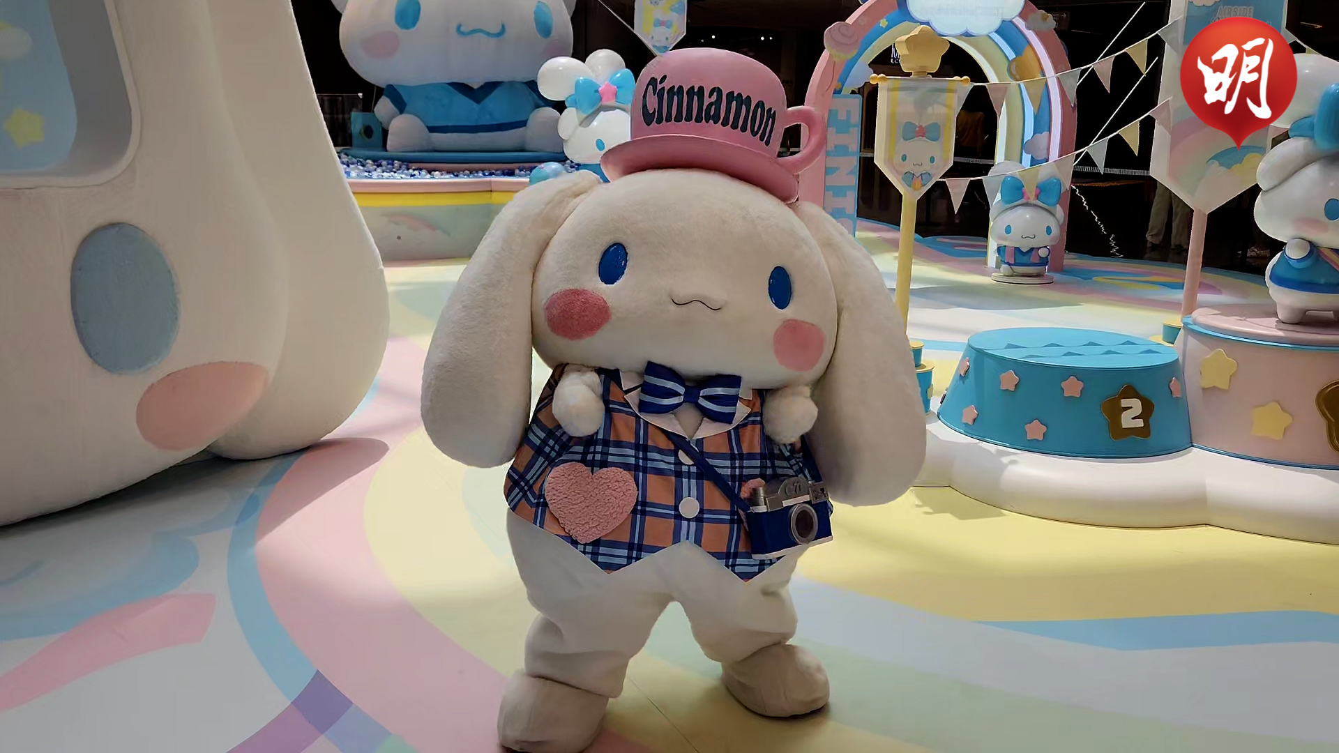 玉桂狗蝴蝶摺耳造型啟德AIRSIDE登場 短片直擊打卡位 - 20250410 - 即時新聞 影片 - 即時新聞 - 明報新聞網